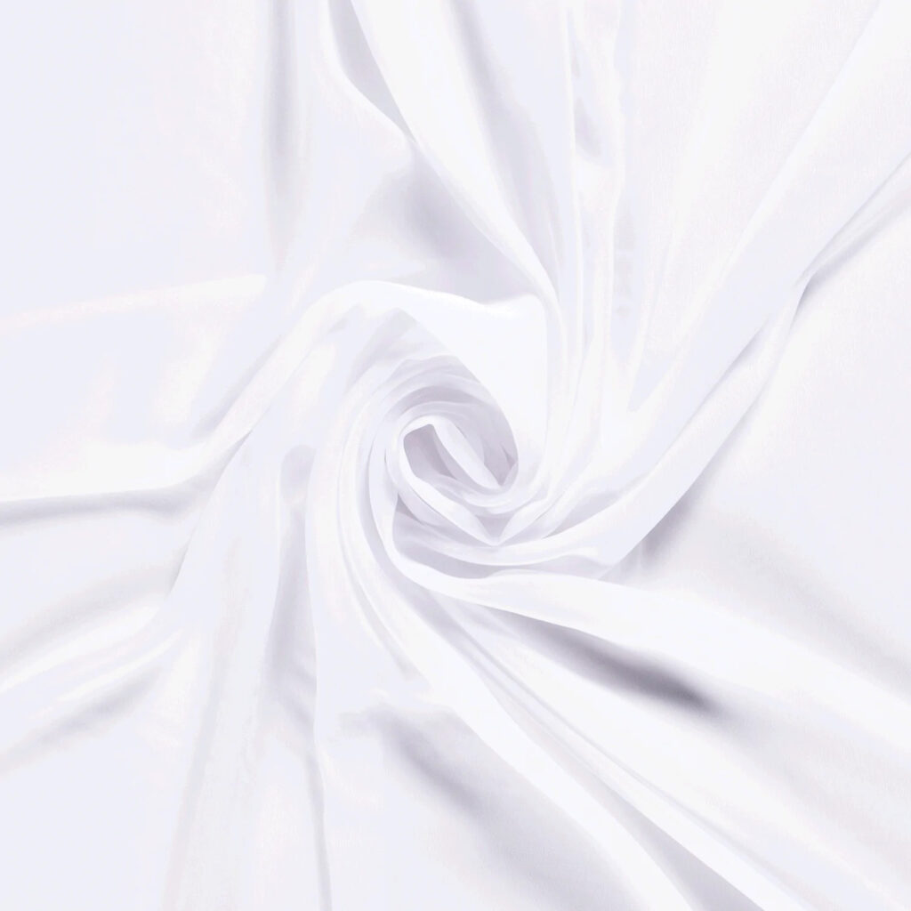 Prieel Houten stammen met doek wit - Velvet Green | Verhuur & Styling